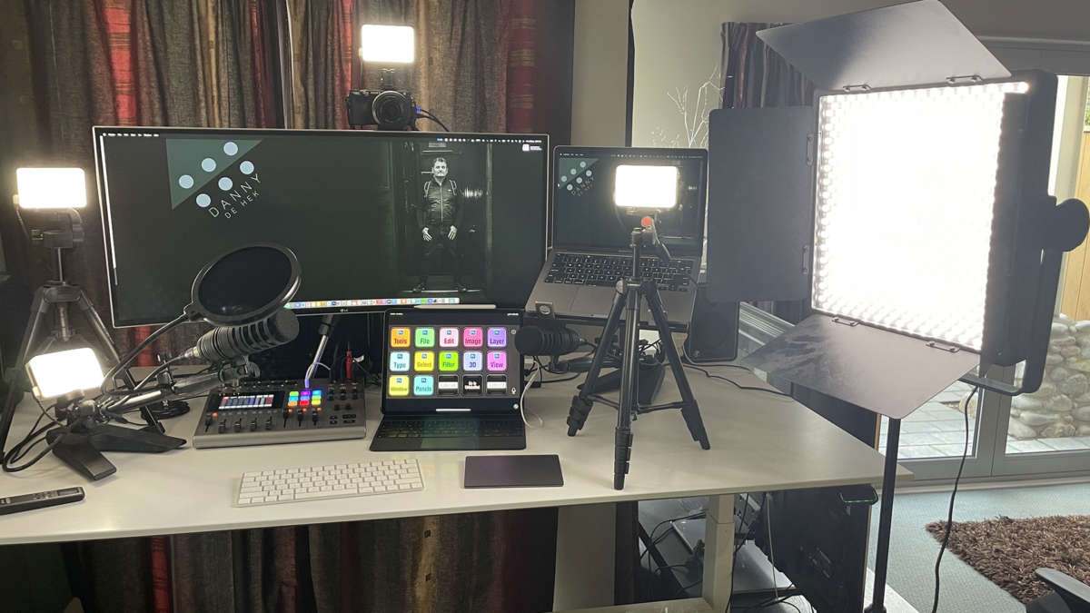 7 Steps for Creating Your Own Live Streaming Podcast Studio